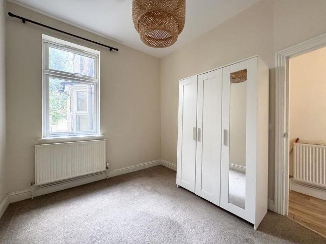 2 bedroom maisonette to rent