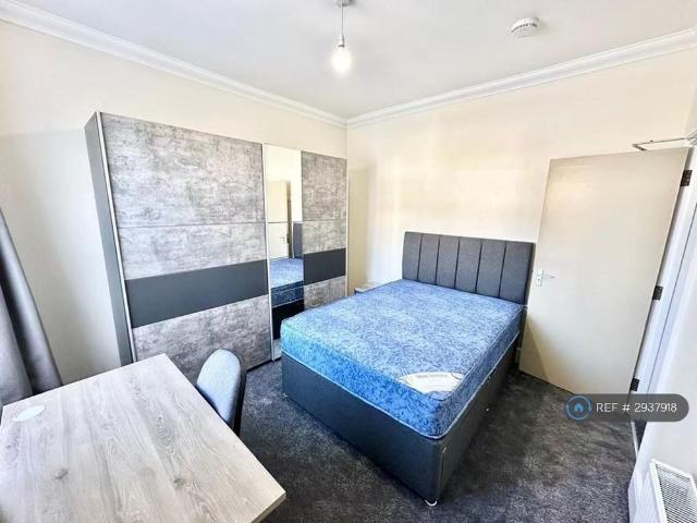 2 bedroom maisonette to rent