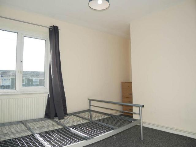 2 bedroom maisonette to rent