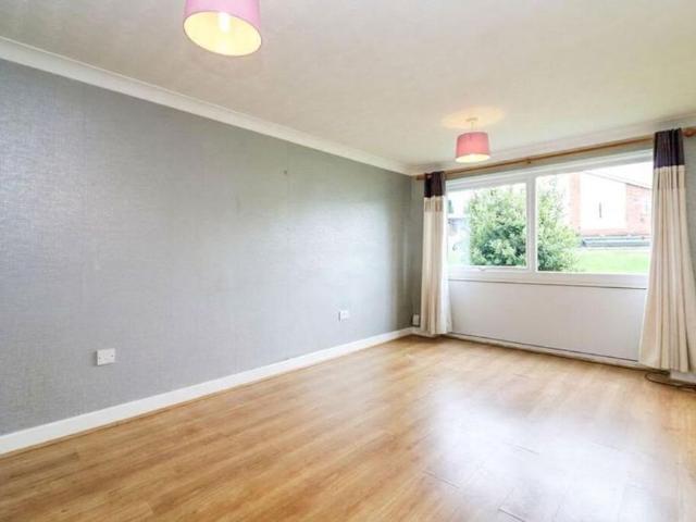2 bedroom maisonette to rent