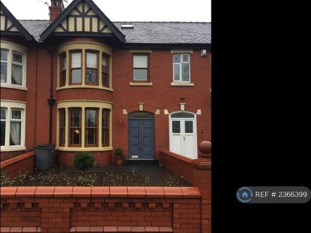 2 bedroom maisonette to rent