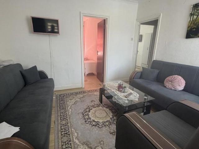 2 bedroom maisonette to rent