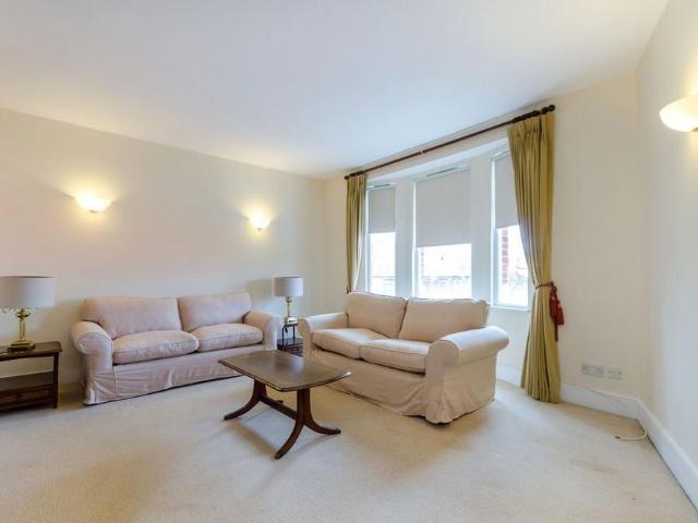 2 bedroom maisonette to rent