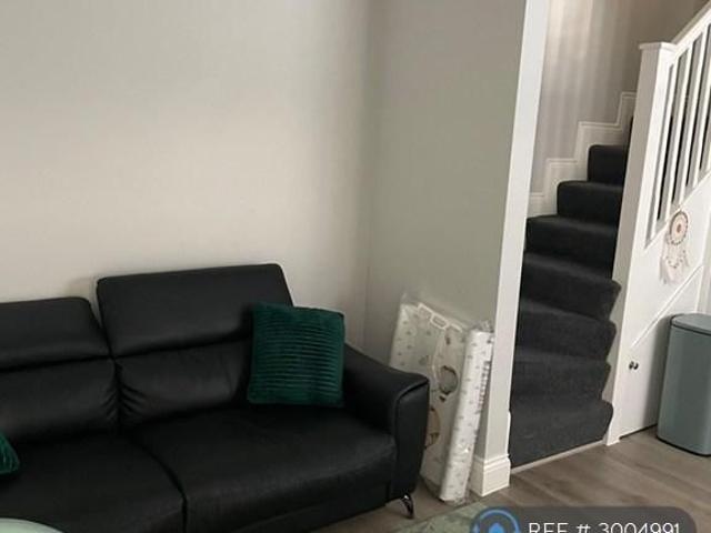2 bedroom maisonette to rent