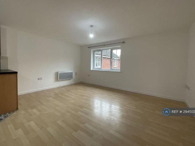 2 bedroom maisonette to rent