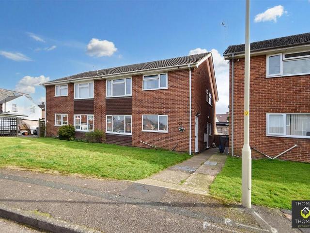 2 bedroom maisonette to rent