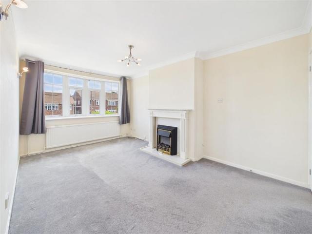 2 bedroom Maisonette to rent