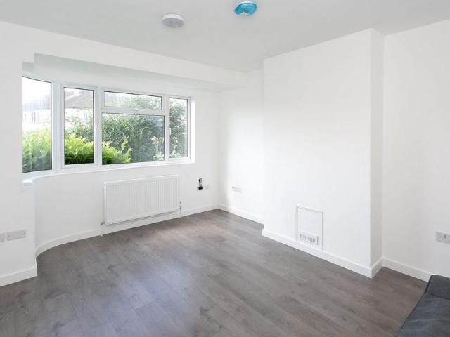 2 bedroom maisonette to rent