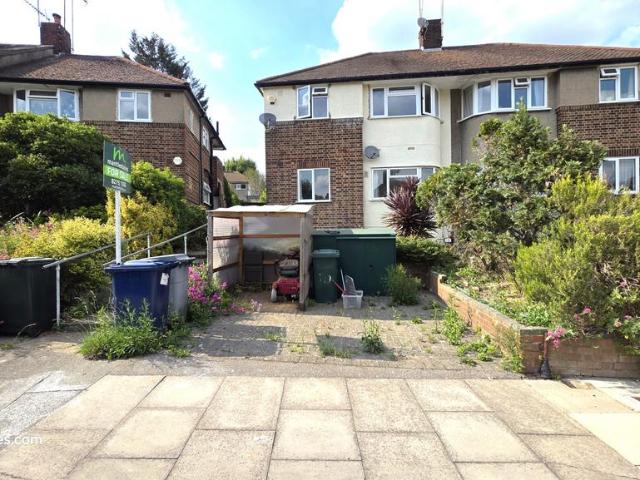 2 bedroom maisonette for sale