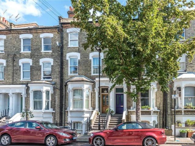 2 bedroom maisonette for sale