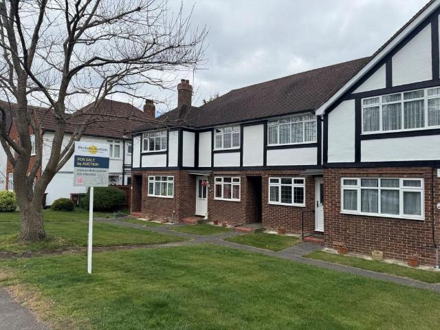 2 bedroom maisonette for sale