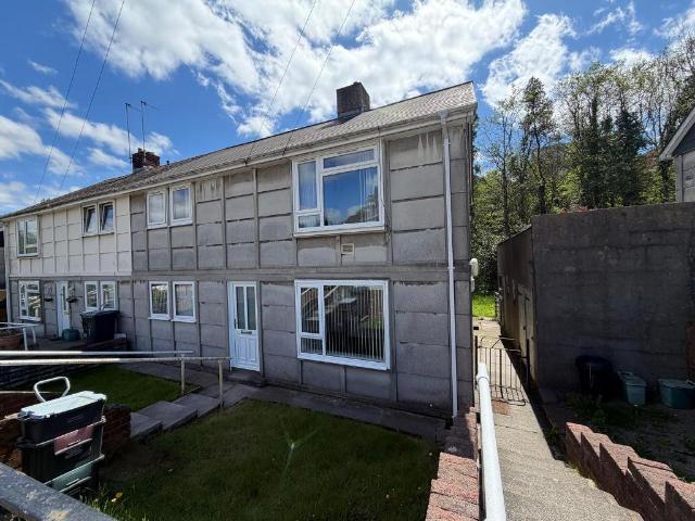 2 bedroom maisonette for sale