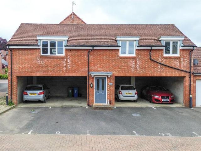 2 bedroom maisonette for sale