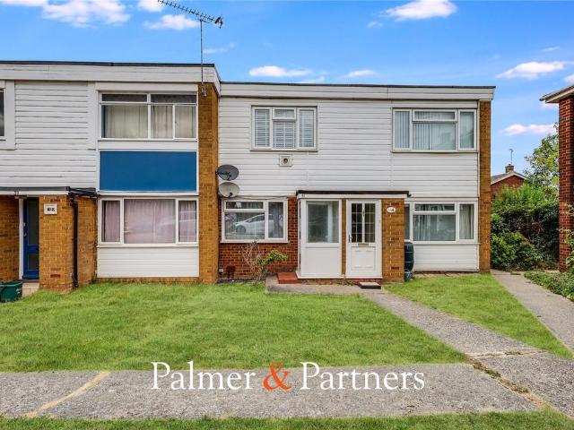 2 bedroom maisonette for sale