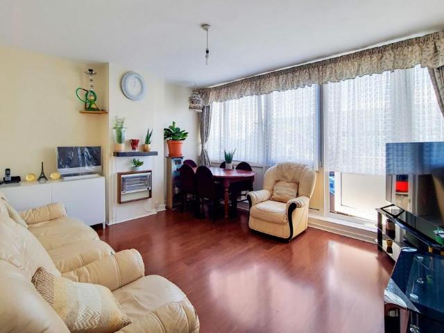 2 bedroom maisonette for sale