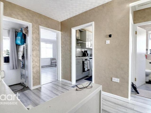 2 bedroom maisonette for sale