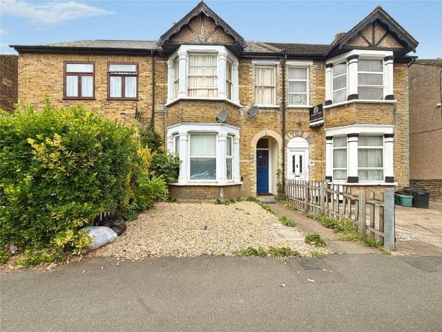 2 bedroom maisonette for sale