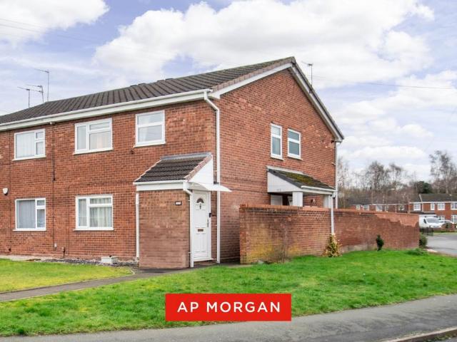 2 bedroom maisonette for sale
