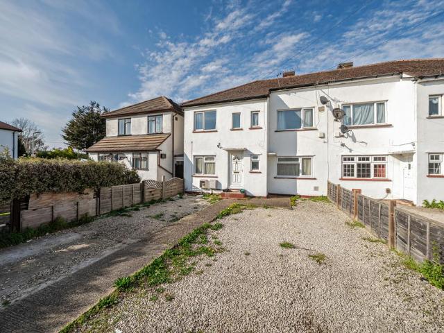 2 bedroom maisonette for sale