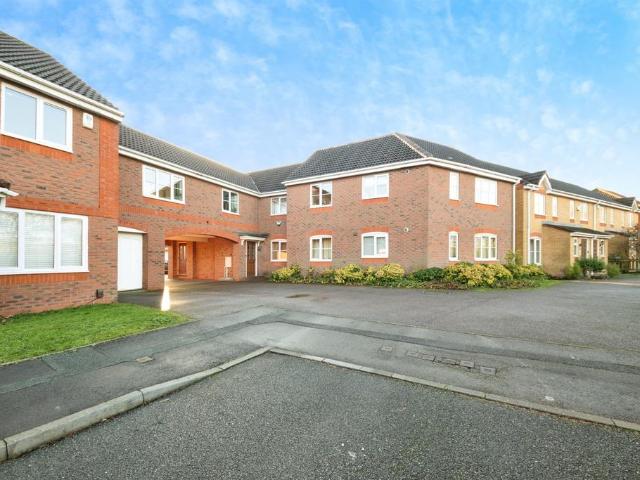 2 bedroom maisonette for sale
