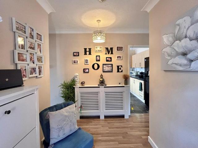 2 bedroom maisonette for sale