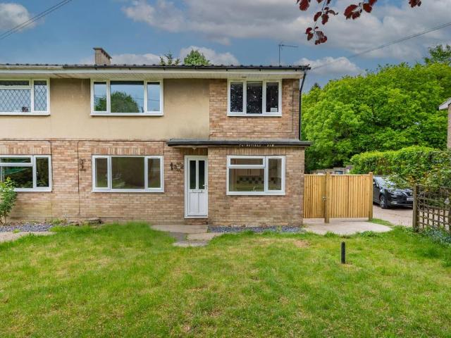 2 bedroom maisonette for sale