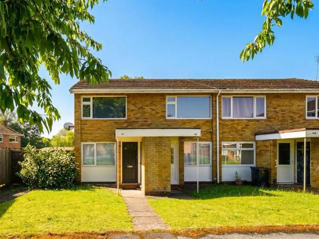2 bedroom maisonette for sale