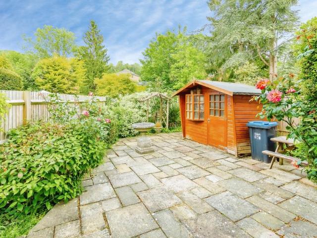 2 bedroom maisonette for sale