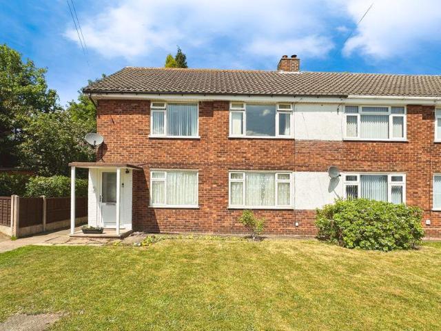 2 bedroom maisonette for sale