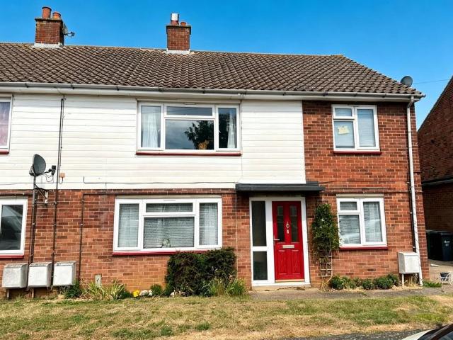 2 bedroom maisonette for sale