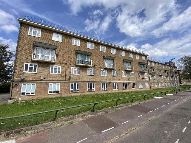 2 bedroom maisonette for sale