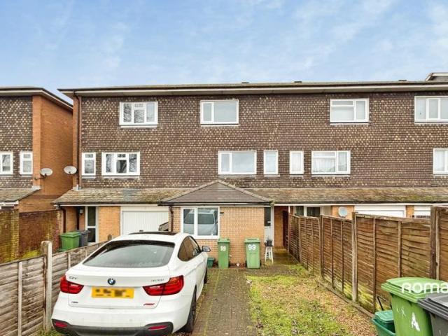 2 bedroom maisonette for sale
