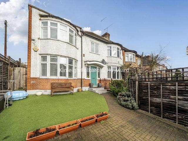 2 bedroom maisonette for sale