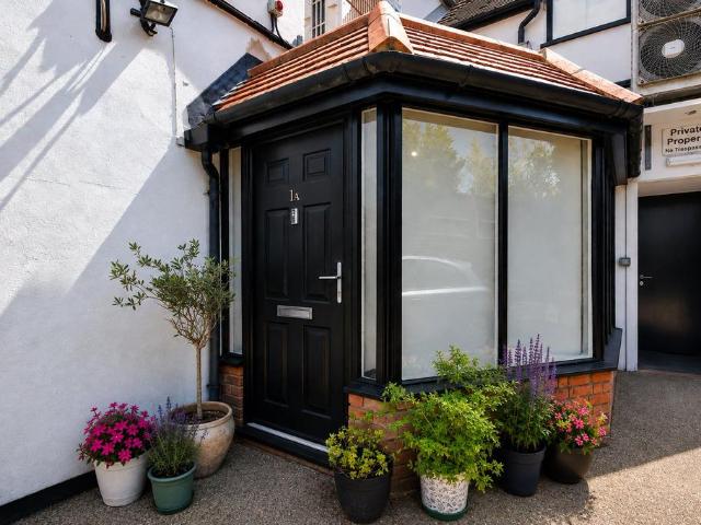 2 bedroom maisonette for sale