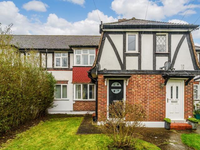 2 bedroom maisonette for sale