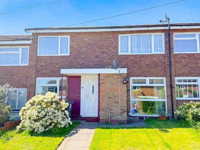2 bedroom maisonette for sale