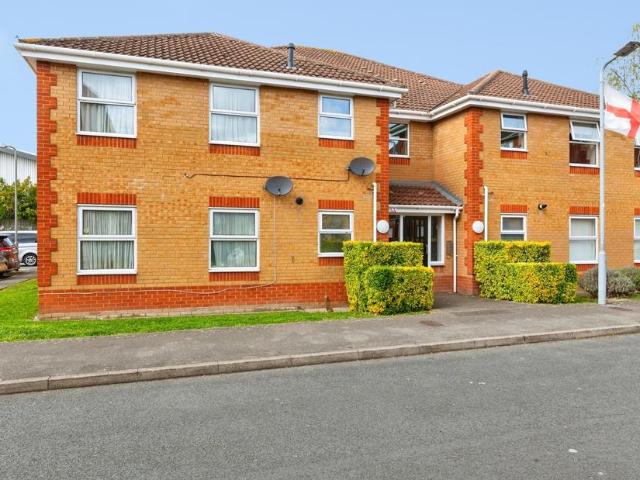 2 bedroom maisonette for sale