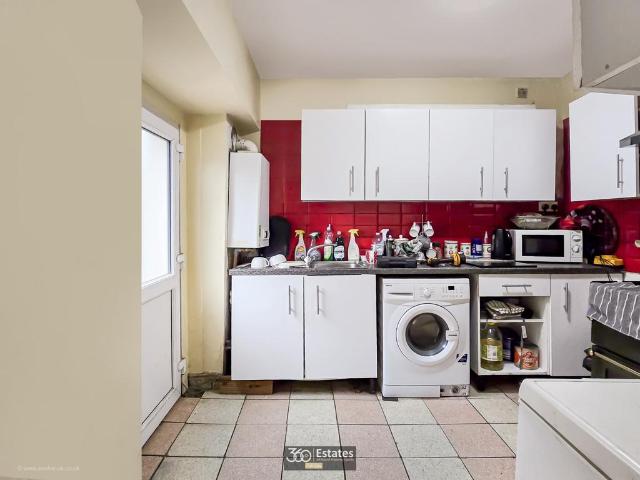 2 bedroom maisonette for sale