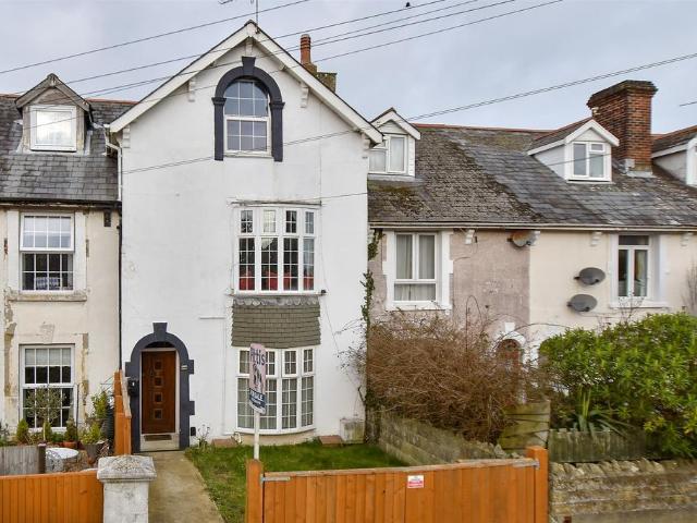 2 bedroom maisonette for sale