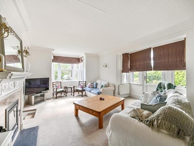 2 bedroom maisonette for sale