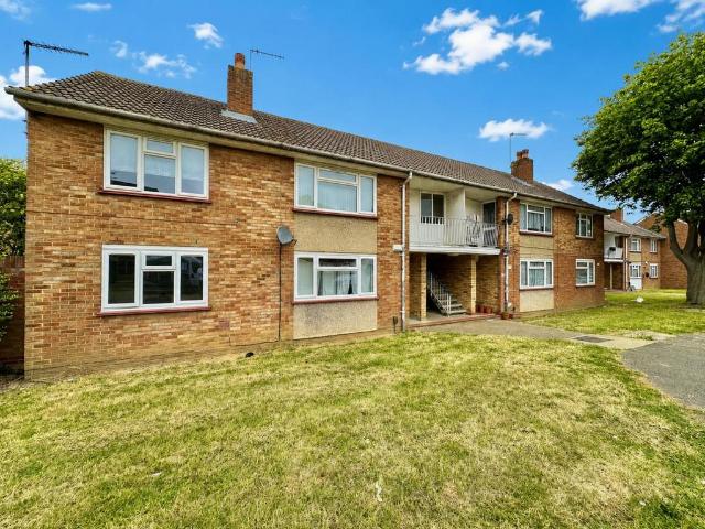 2 bedroom maisonette for sale