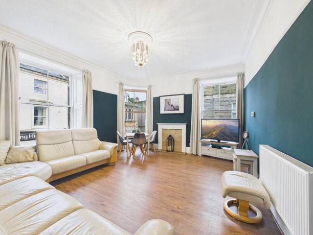 2 bedroom maisonette for sale