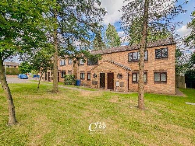 2 bedroom maisonette for sale