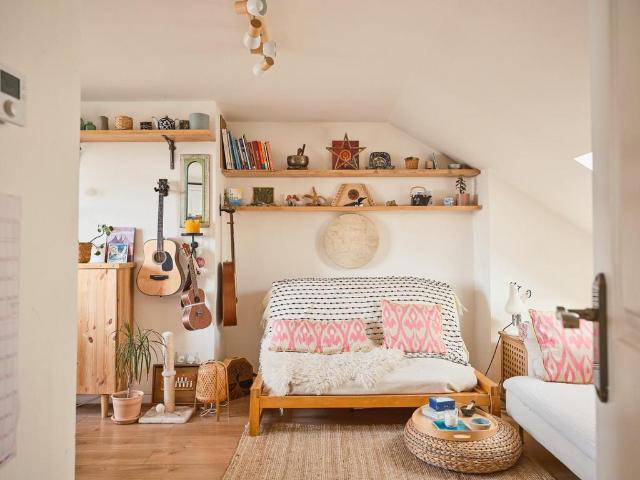 2 bedroom maisonette for sale