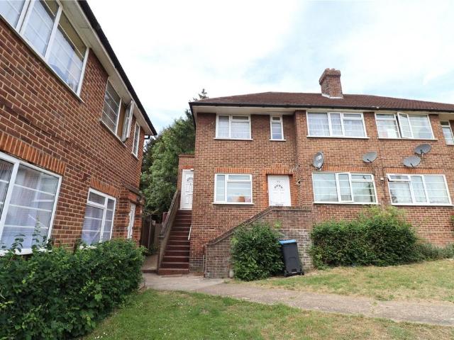 2 bedroom maisonette for sale