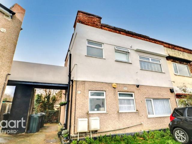 2 bedroom maisonette for sale