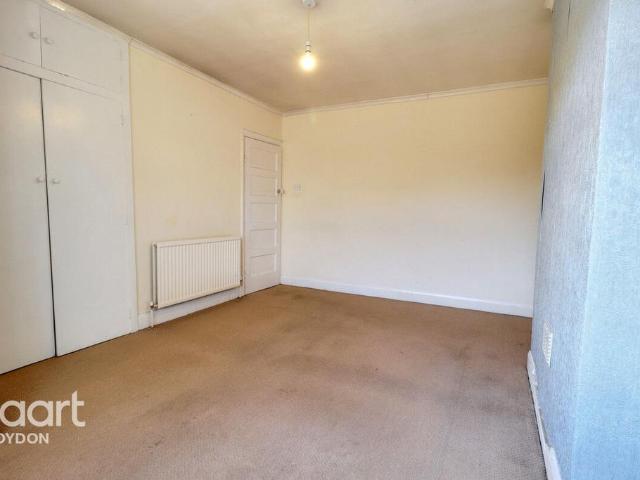 2 bedroom maisonette for sale