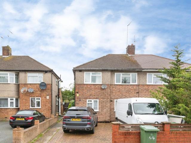 2 bedroom maisonette for sale