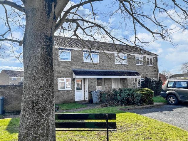 2 bedroom maisonette for sale