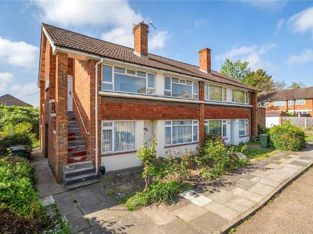 2 bedroom maisonette for sale